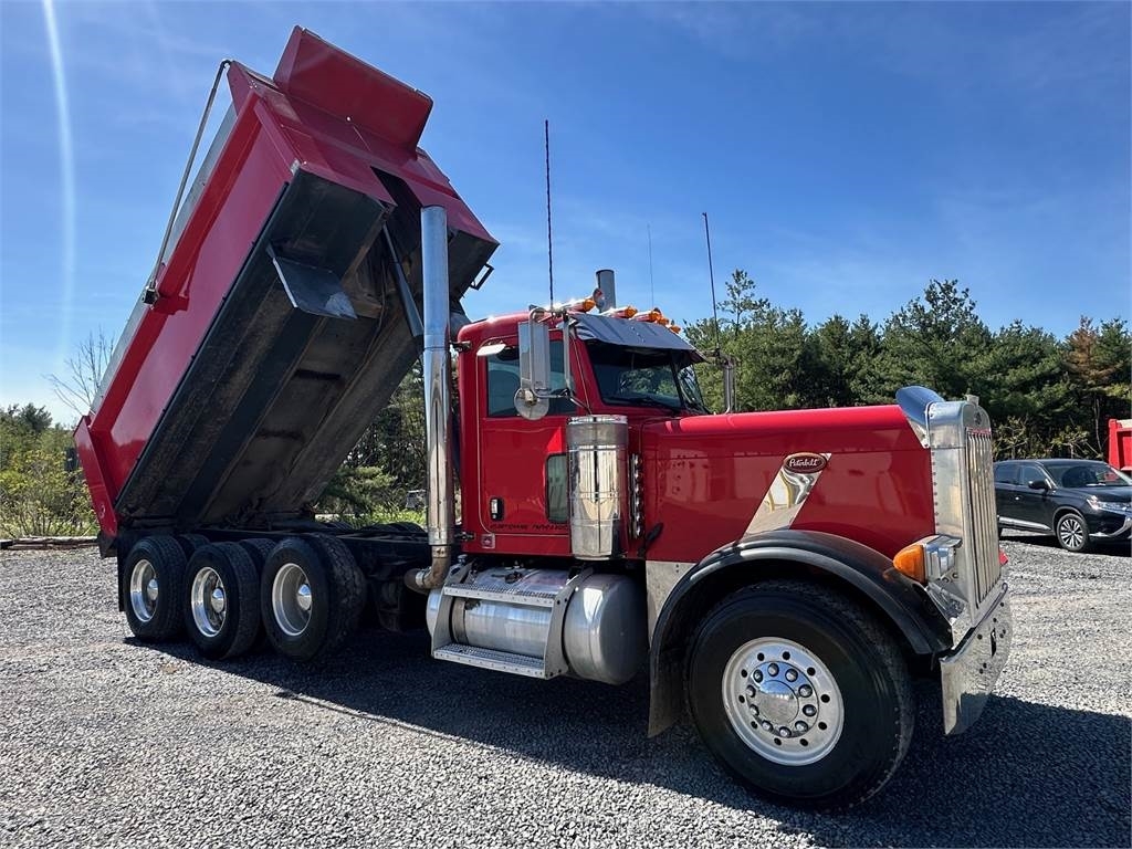 Peterbilt 379