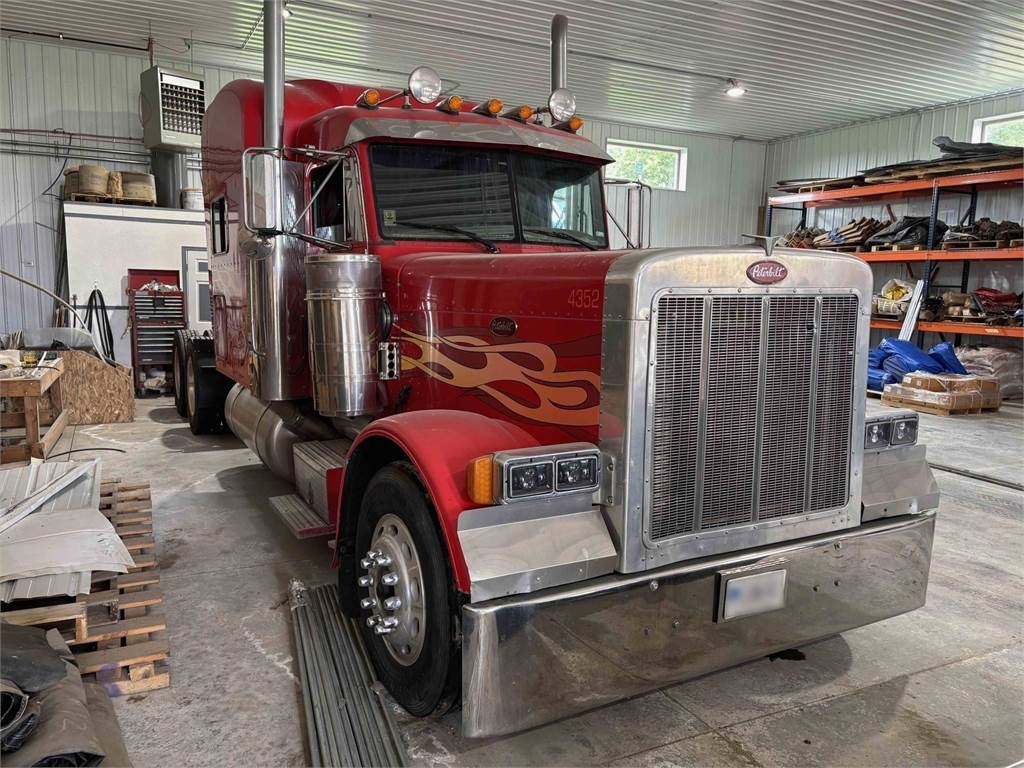 Peterbilt 379