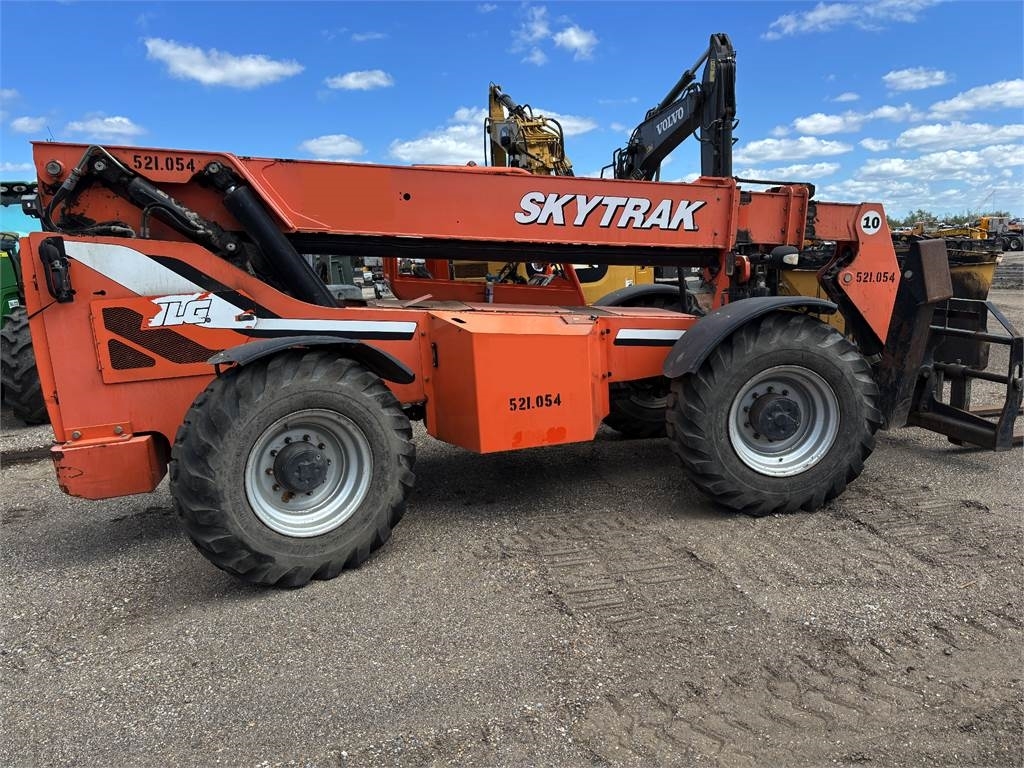 SkyTrak 10042