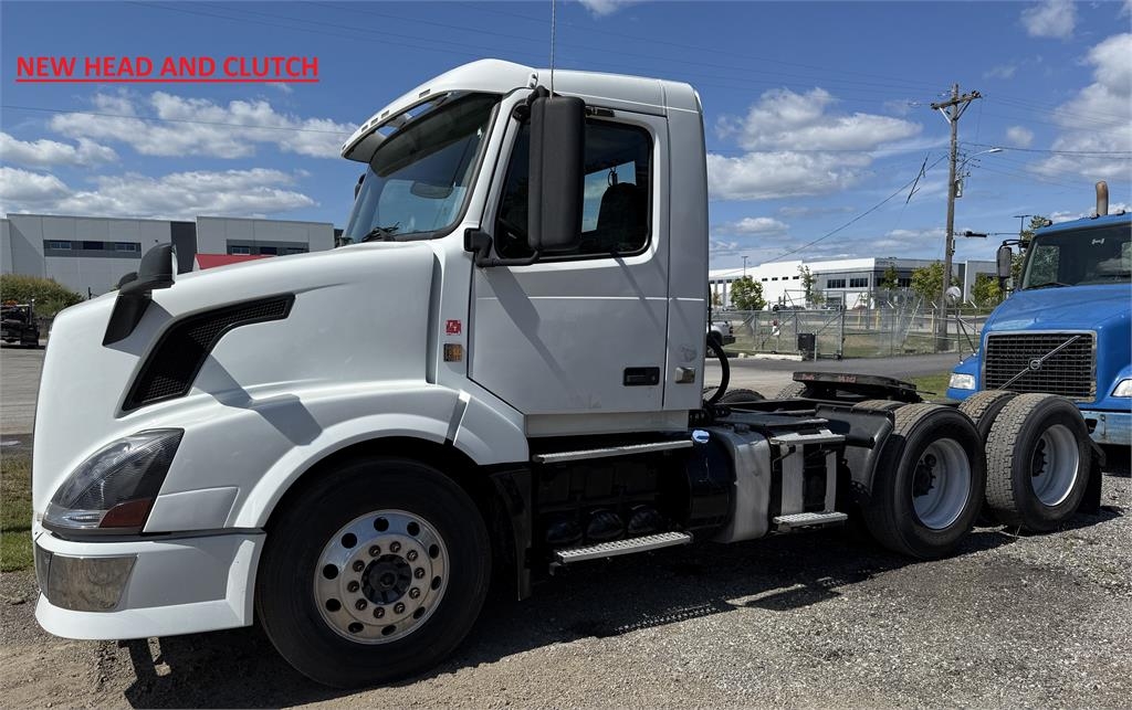 Volvo VNL64T300