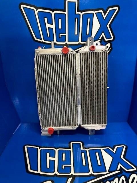 CAT D Series Compact Track Loader