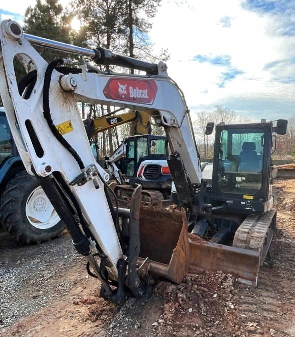 Bobcat E88 R2