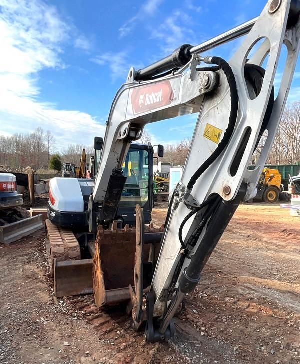 Bobcat E88 R2