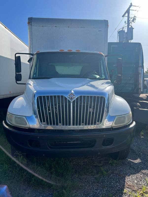 International Navistar 4300