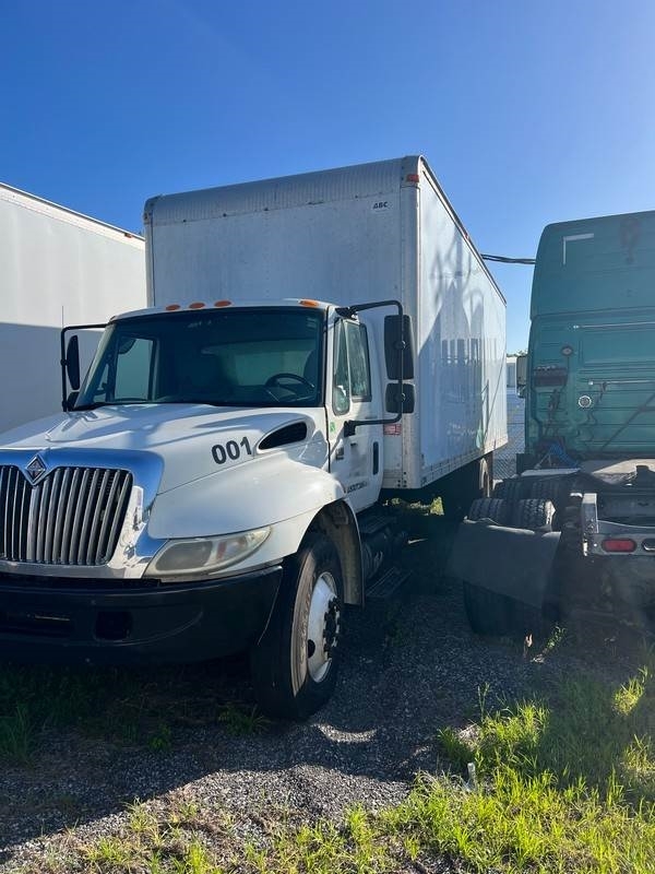 International Navistar 4300