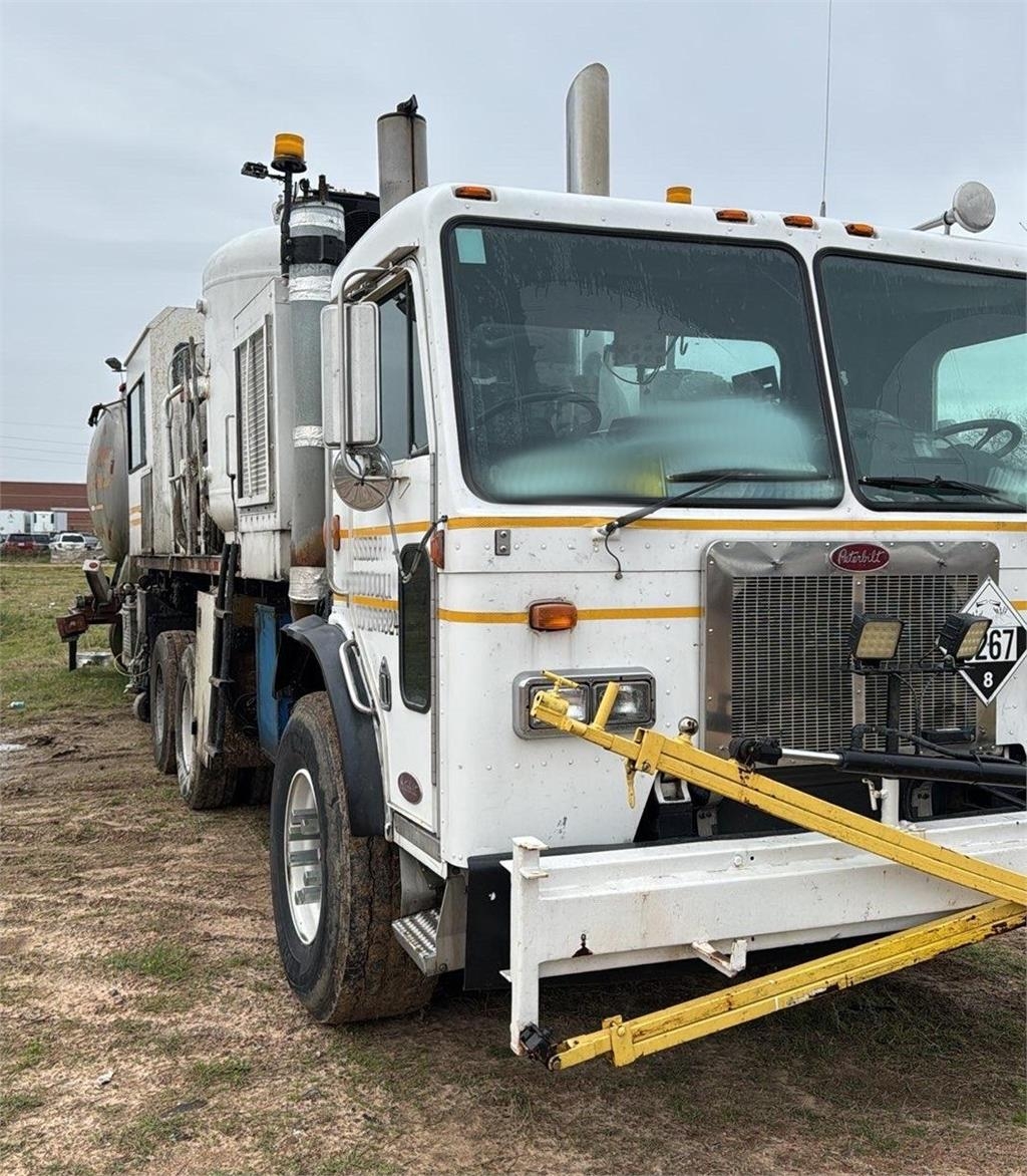 Peterbilt Heavy Duty Trucks & Truck Trailers For Sale | Ritchie List