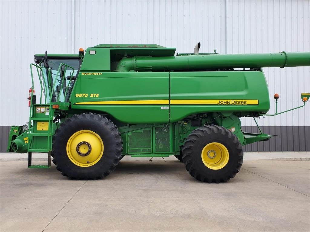 John Deere 9870 STS - Combine - Agriculture - Ritchie List