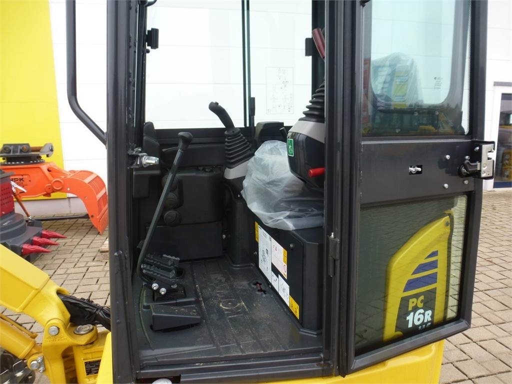 Komatsu PC16R-3HS - Mini excavators - Construction Equipment - Komatsu ...