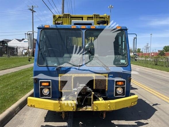 Mack LEU613