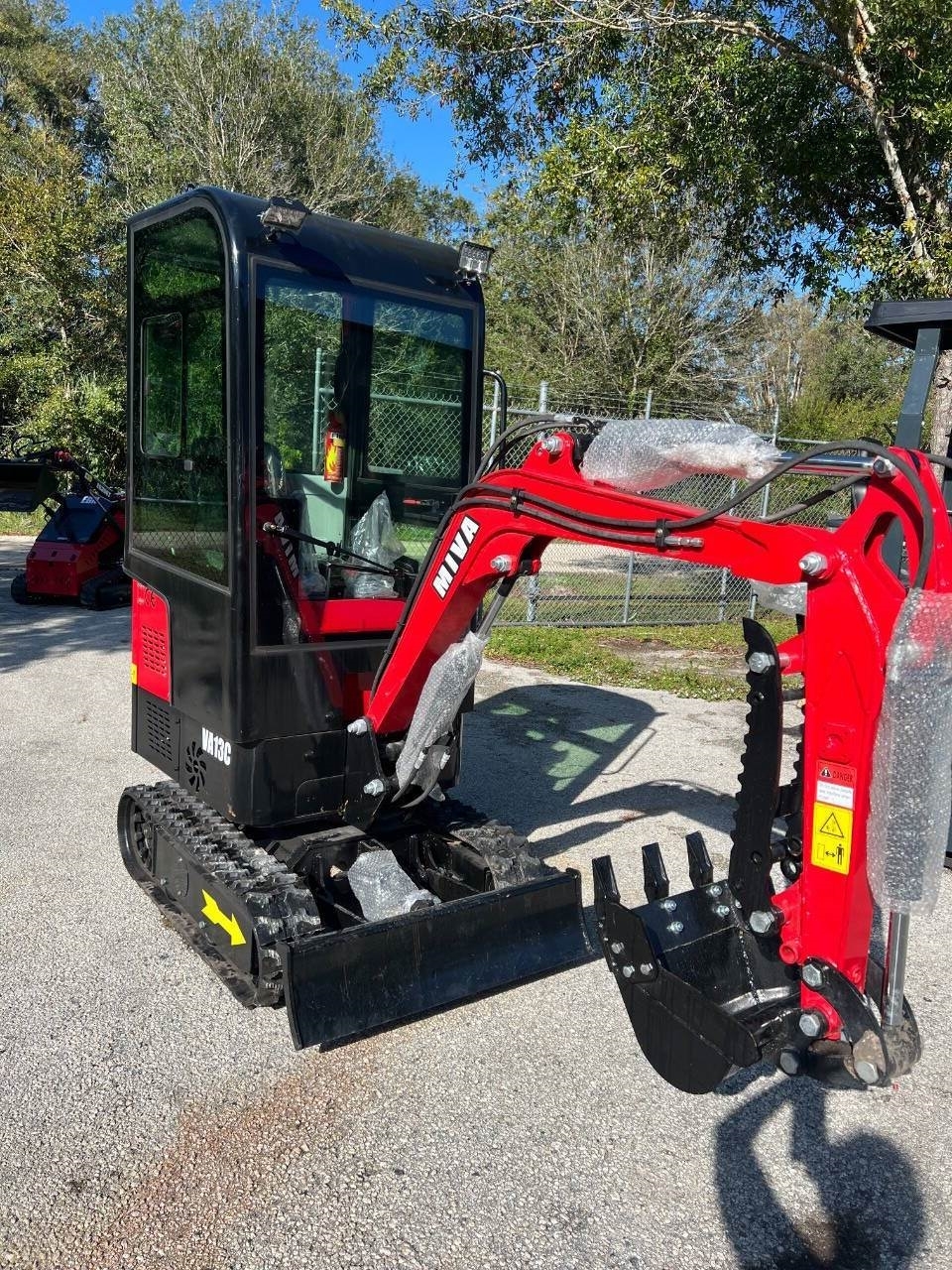 Miva VA13C MINI-EXCAVATOR CRAWLER