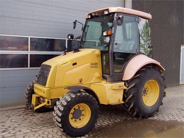 New Holland NH95 - Traktorer - Landbrug - STALLEX A/S