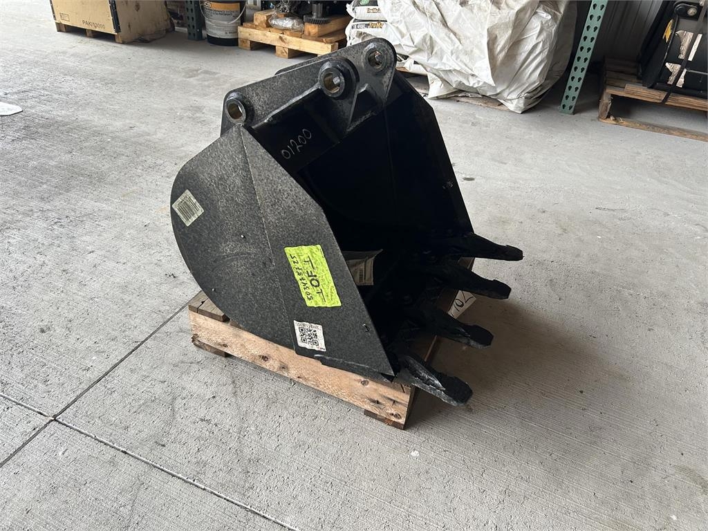 JCB 24 BUCKET