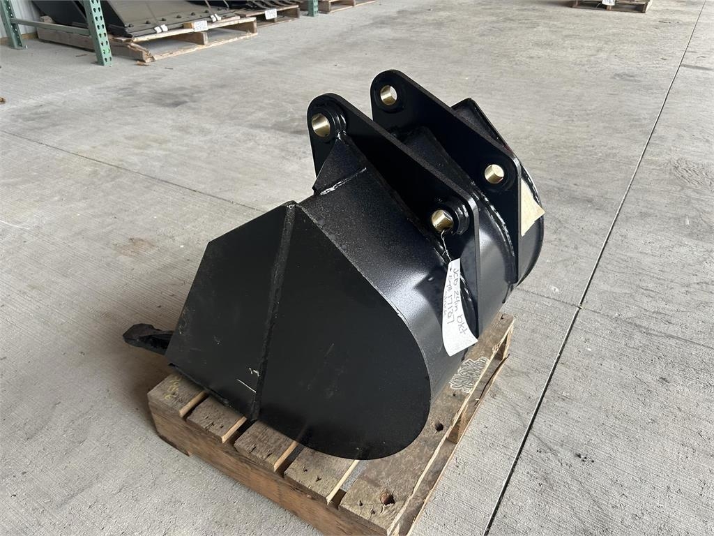 JCB 24 BUCKET
