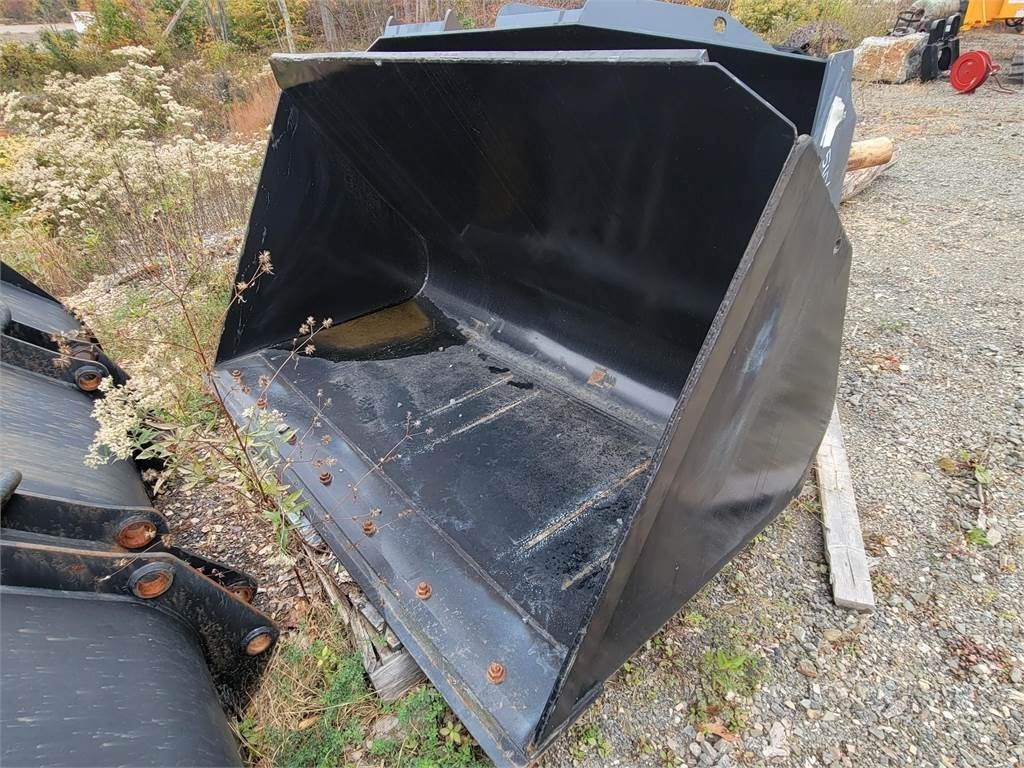 PALADIN 78 INCH BUCKET