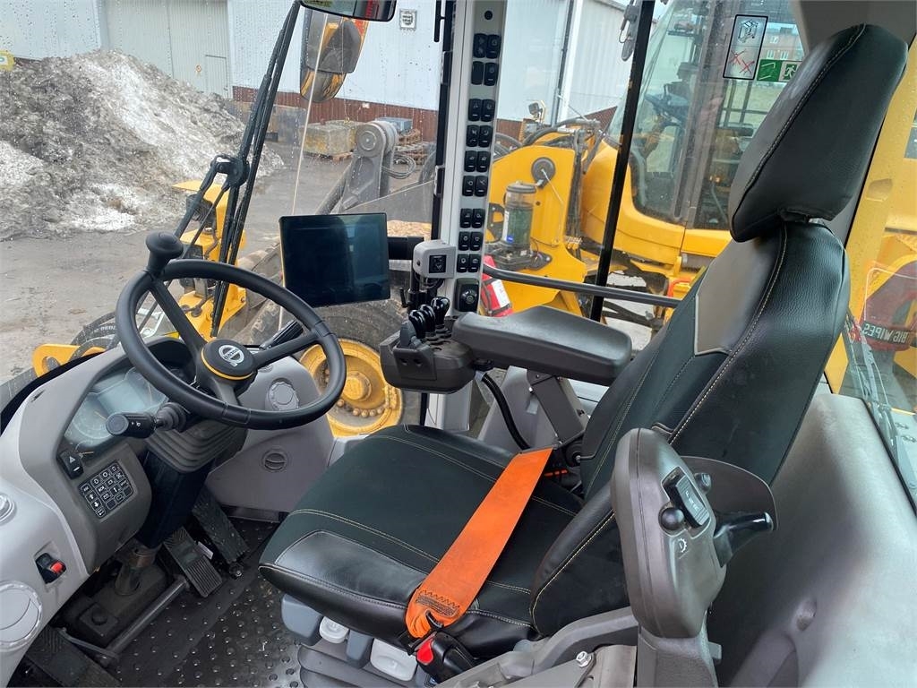 Volvo L60H - Wheel Loaders - Construction Equipment - Volvo CE EMEA ...