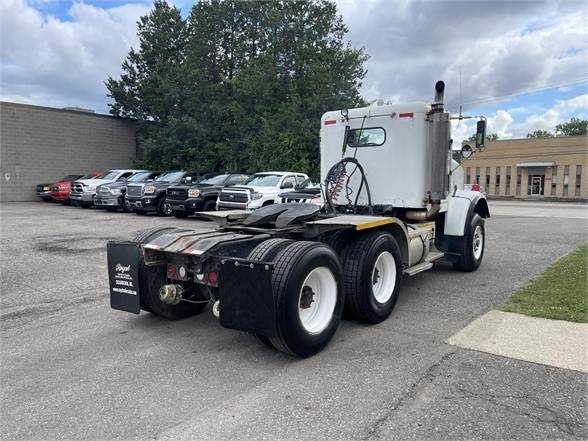 Freightliner FLD120 CLASSIC