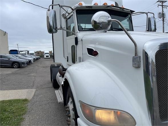 Peterbilt 386