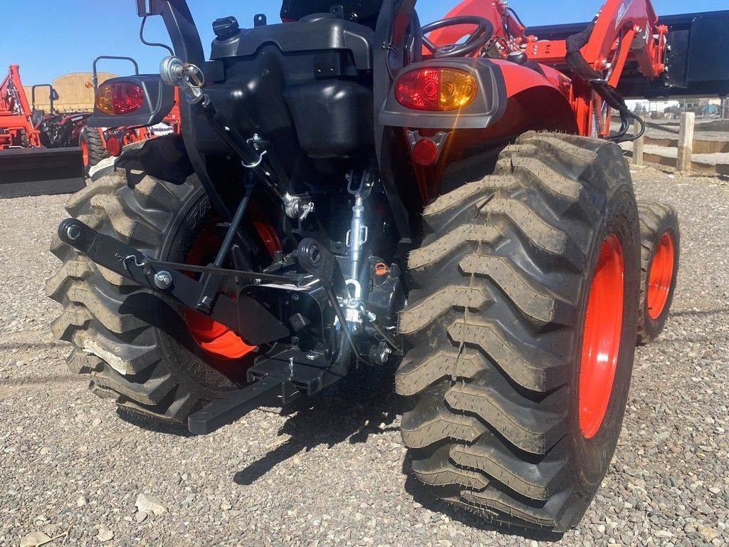 Kioti CK2620H 4x4 HST Tractor Loader - Free Rear Remote!
