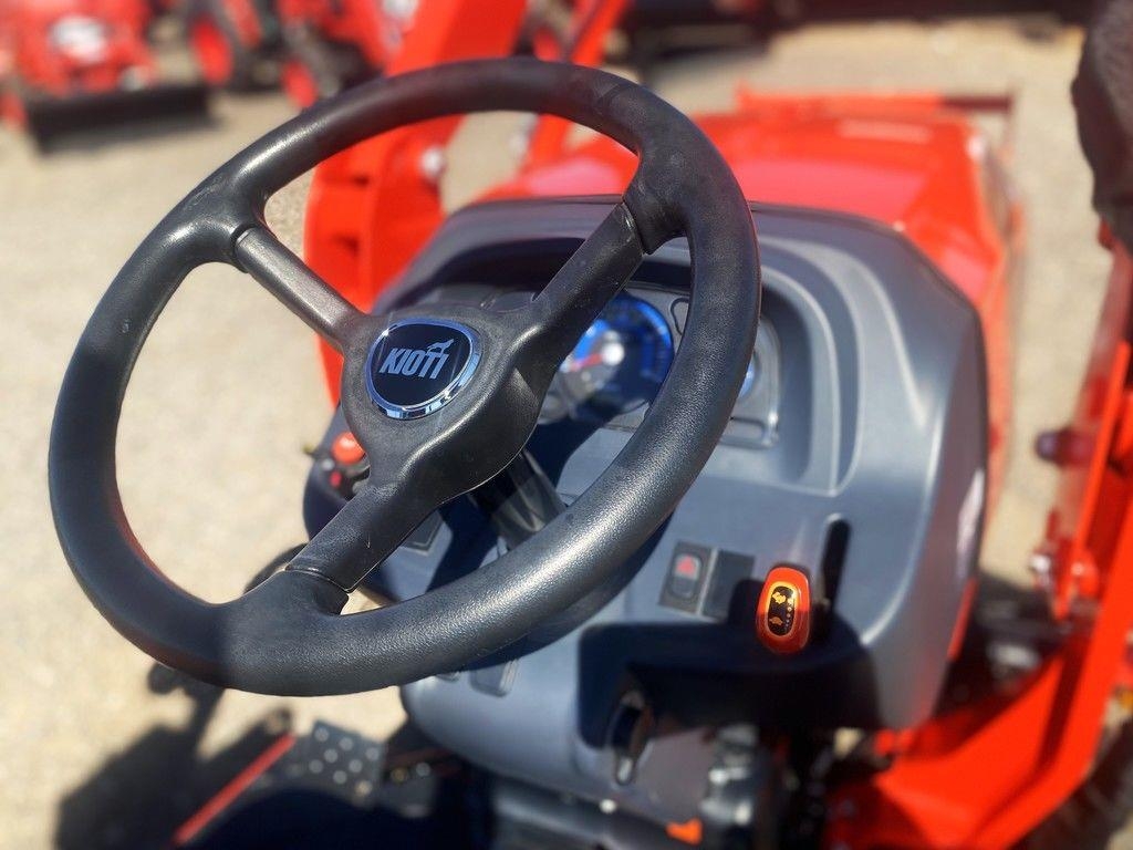 Kioti CK2620H 4x4 HST Tractor Loader - Free Rear Remote!