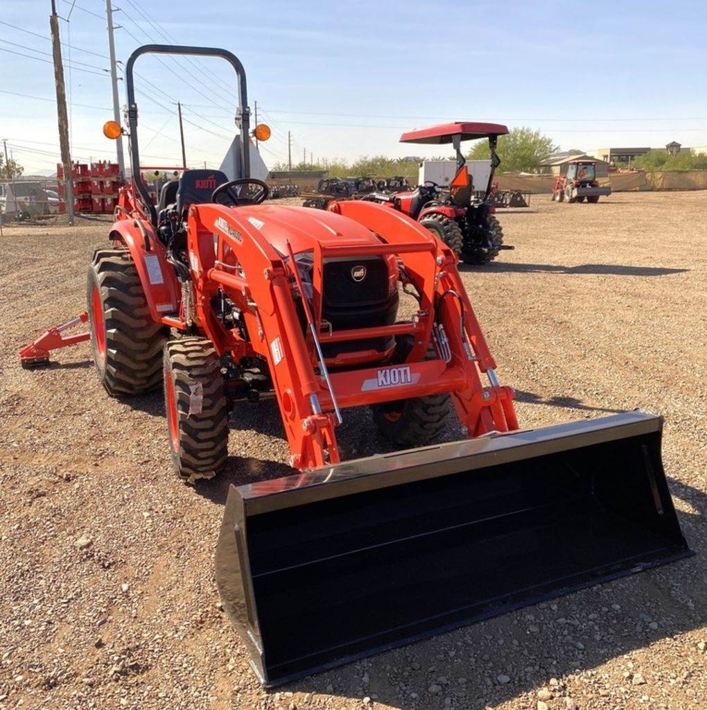 Kioti CK2620H-TLB 26HP 4x4 w Free HIGH LAND Upgrade PKG