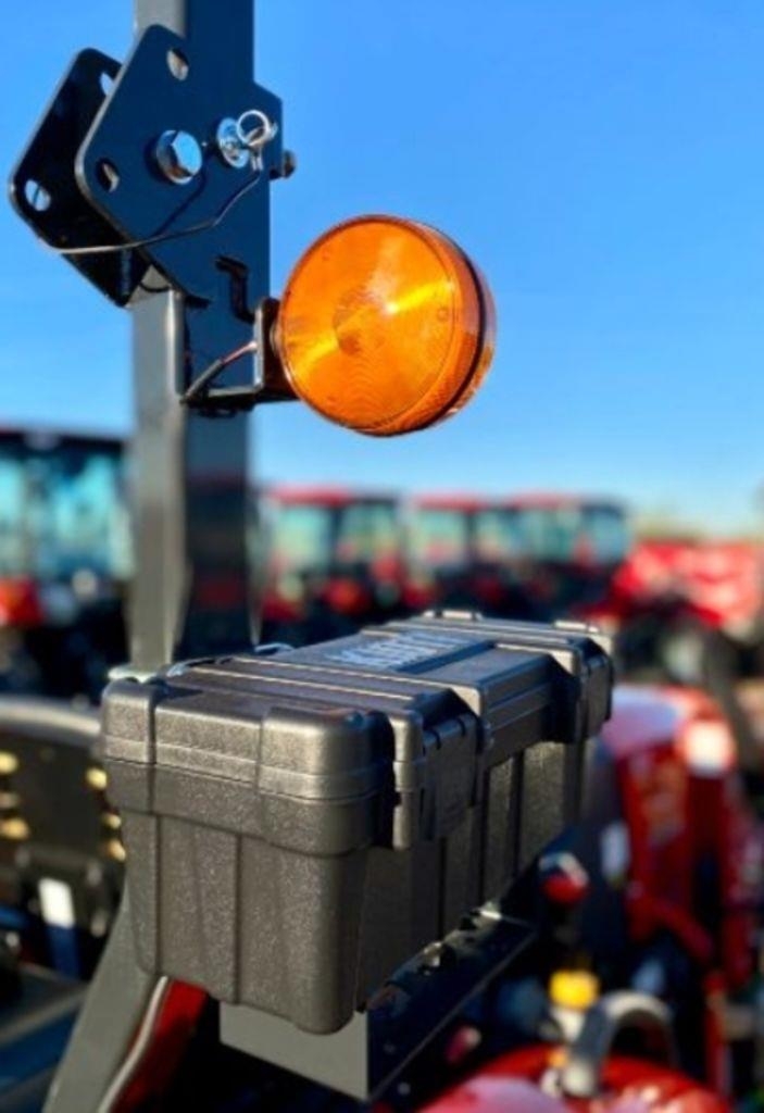 Kioti CK3520SEH-TL 35HP Diesel 4x4 Hystat Tractor Loader