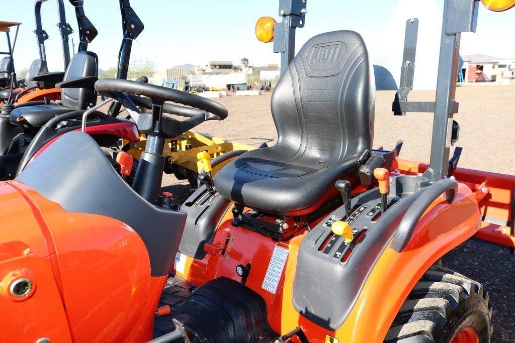 Kioti CS2210H 4x4 Hystat Tractor Loader