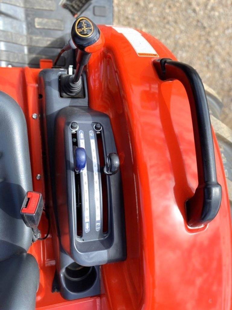 Kioti NS5310 HST ROPS Tractor Loader with Free Upgrades!