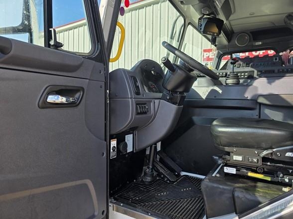 Peterbilt 520