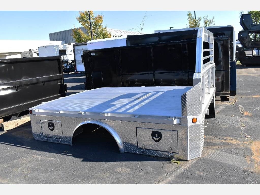 Duramag 9.5 Ft Skirted Flatbed