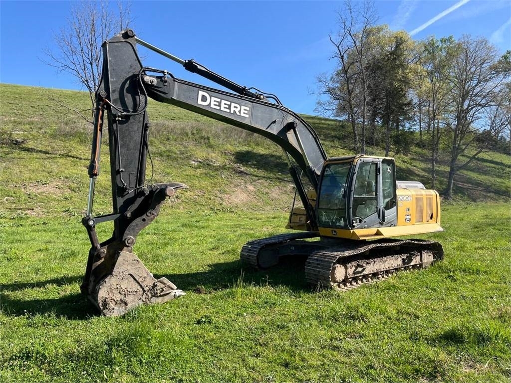 John Deere 200D LC