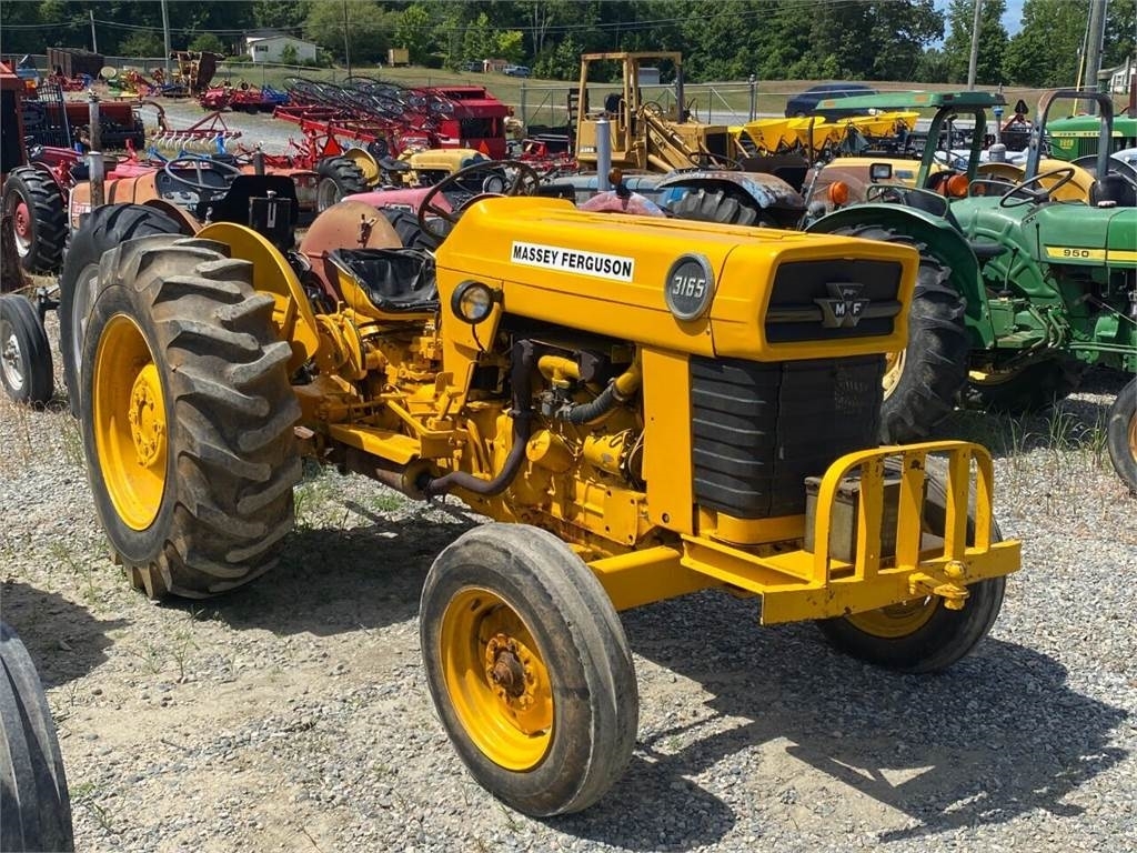 Massey Ferguson 3165