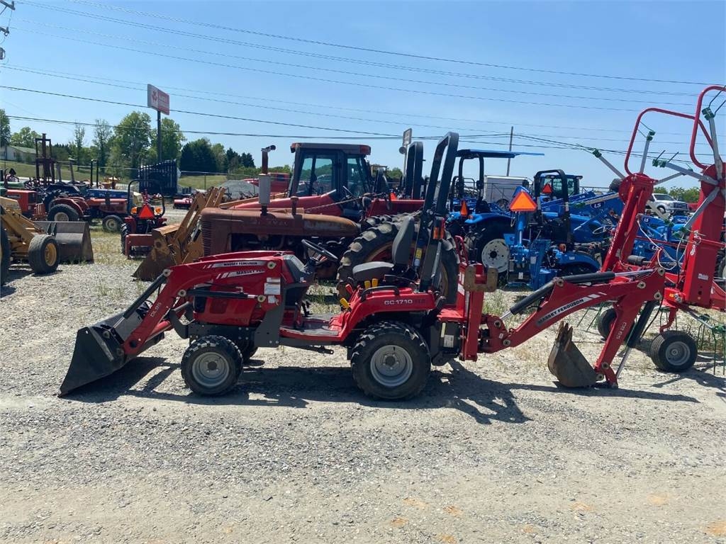 Massey Ferguson 4WD Tractors: Loaders, 4x4 & More | Ritchie List