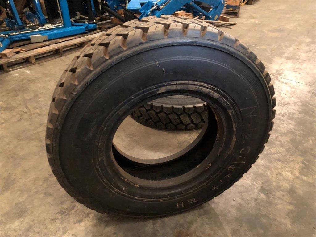 [Other] Road Tractor Tires