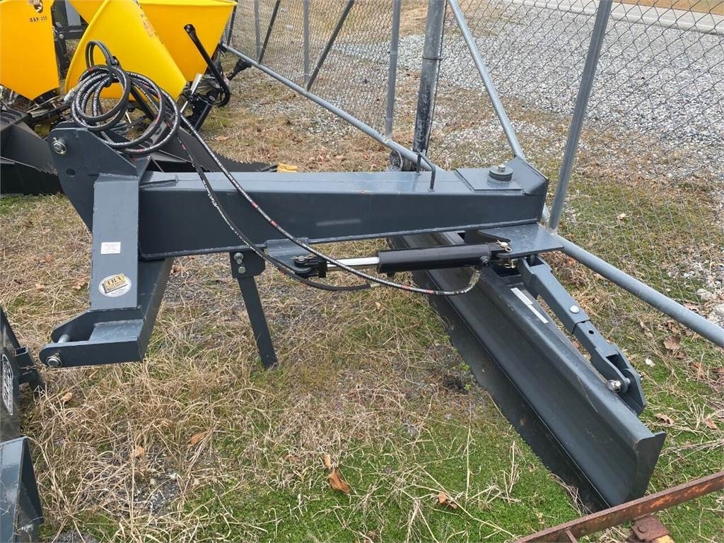 [Other] Tar River Attachments Hydraulic Blade