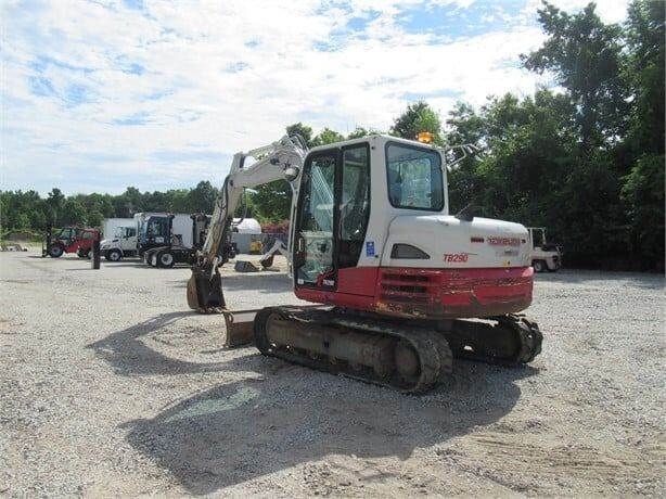 Takeuchi TB290
