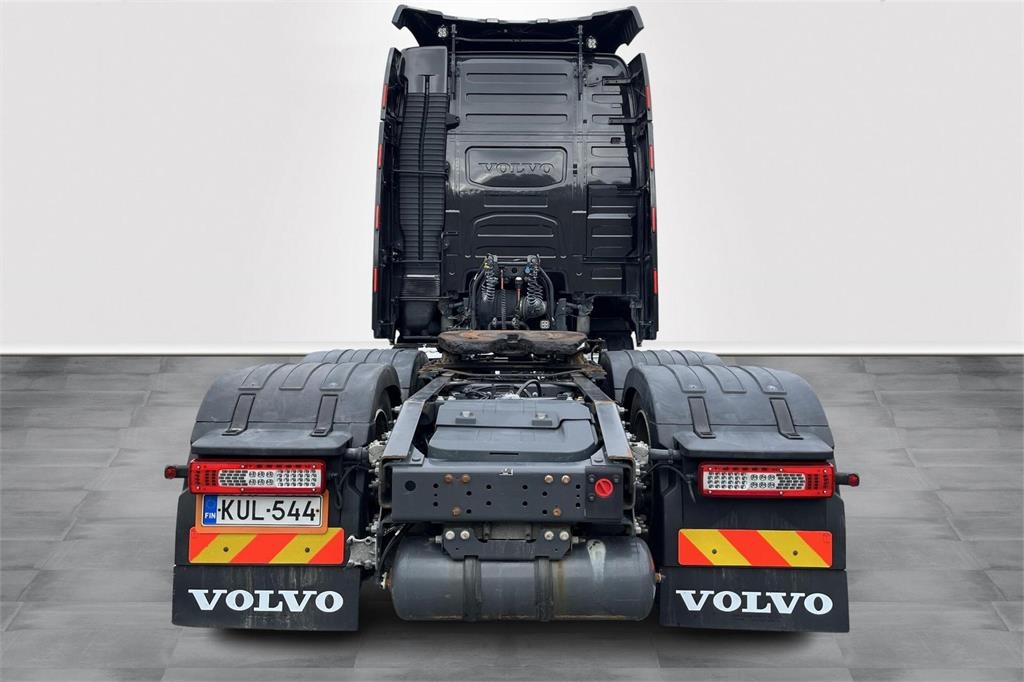 Volvo FH 13 500 6X2 - Vetopöytäautot - Kuljetuskalusto - Veho ...