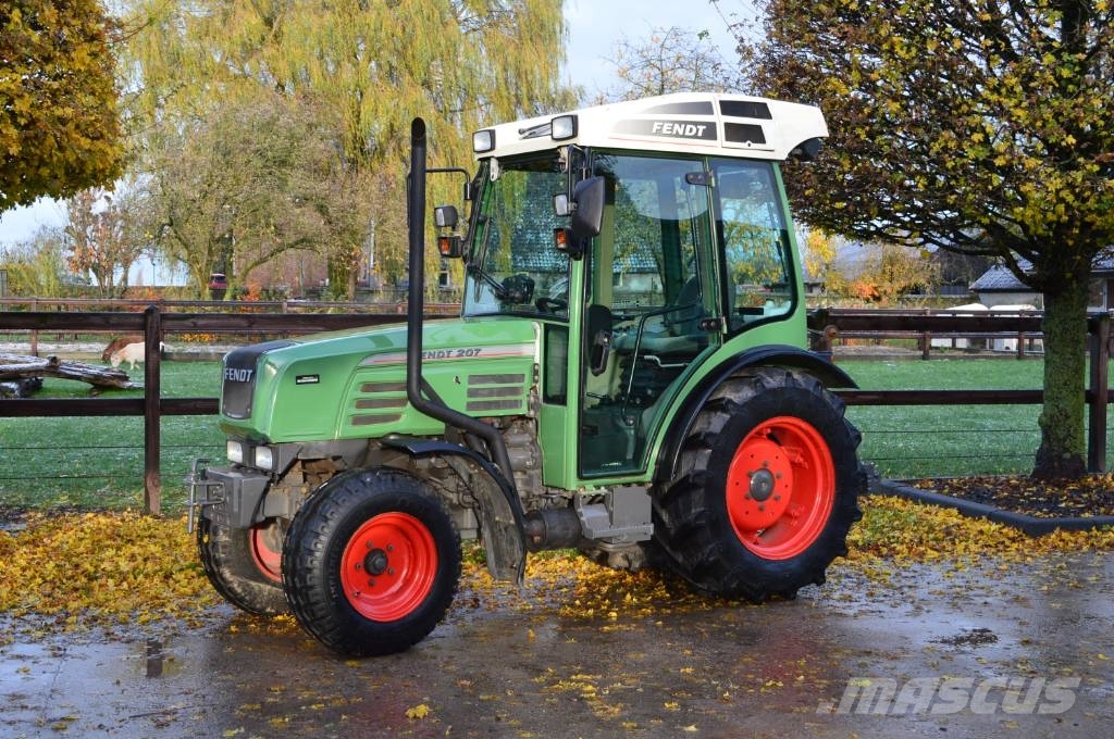 Fendt 207 V Smalspoor/Fruitteelttractor, 2003, Erichem, Nederland ...