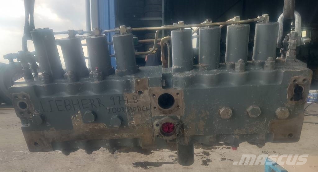 Liebherr 974 B Control Block (Μπλoκ Xειριστηρίου), 2003, Κοζάνη, 希臘 ...
