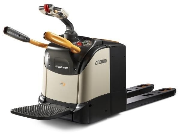 Used Crown WT3040-E low lifter with platform Year: 2011 Price: $12,018 ...