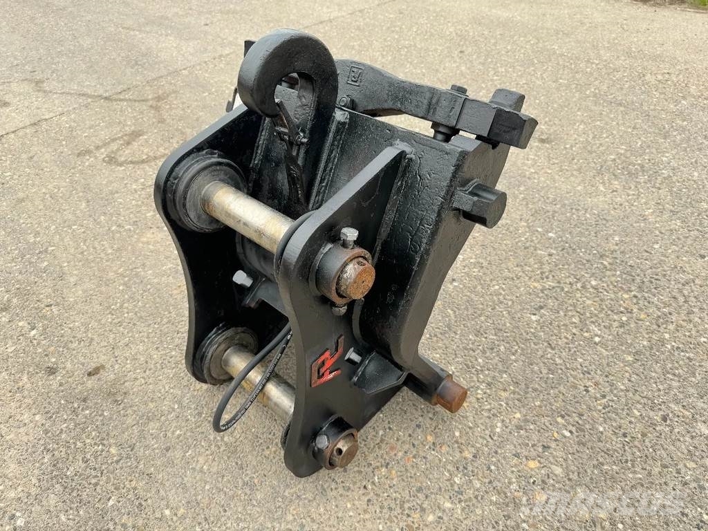 Doosan CW 30 Hydraulische snelwissels Pladdet Verachtert, Moerdijk ...