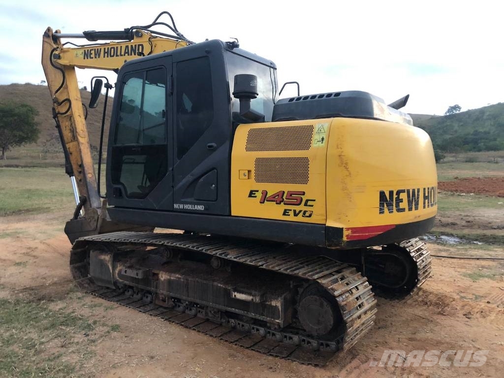 New Holland E 145, 2017, Governador Valadares MG, Brazil - Used crawler ...