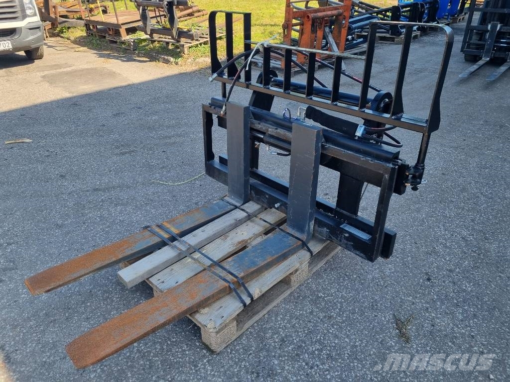 曼尼通 TDL FEM Pallet forks with positioner, 2022, 立陶宛 - 电动叉车 - Mascus 美国