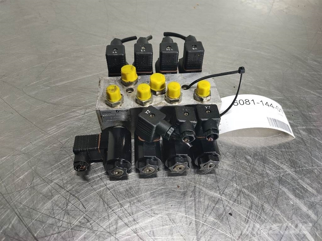 Bucher CITYCAT5000-Bucher Hydraulics WSH03M4G-Valve, GOOR, Niederlande ...