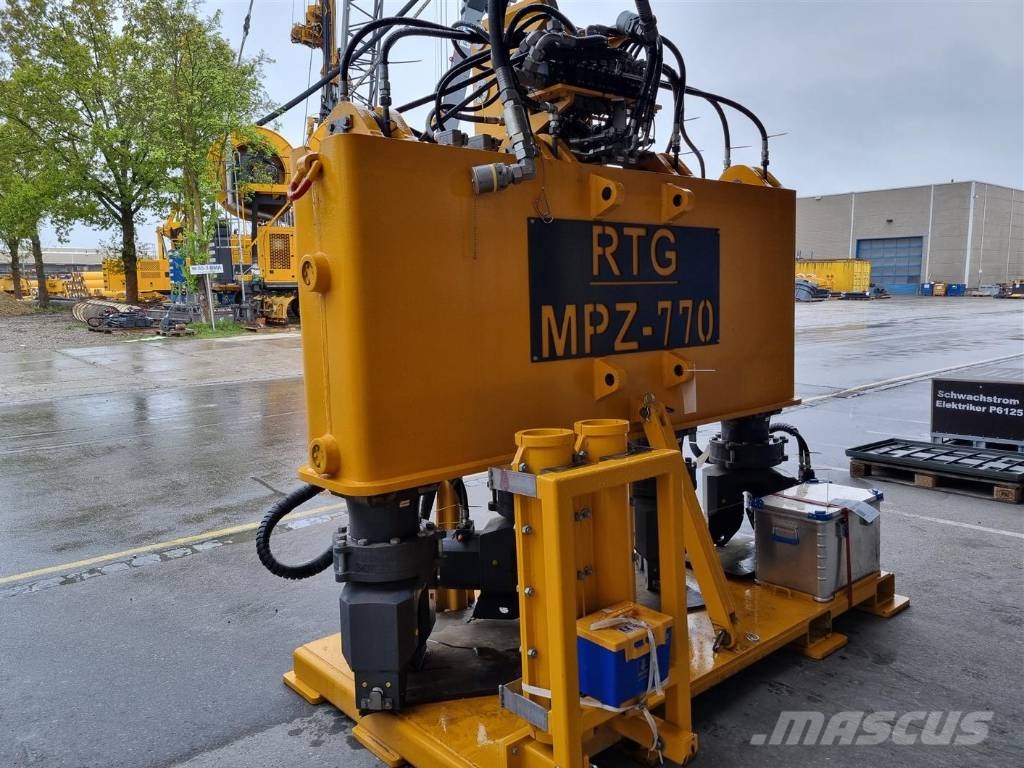 Bauer / RTG Spundwandpresse MP U 600 | Rammen | Bauer Maschinen GmbH