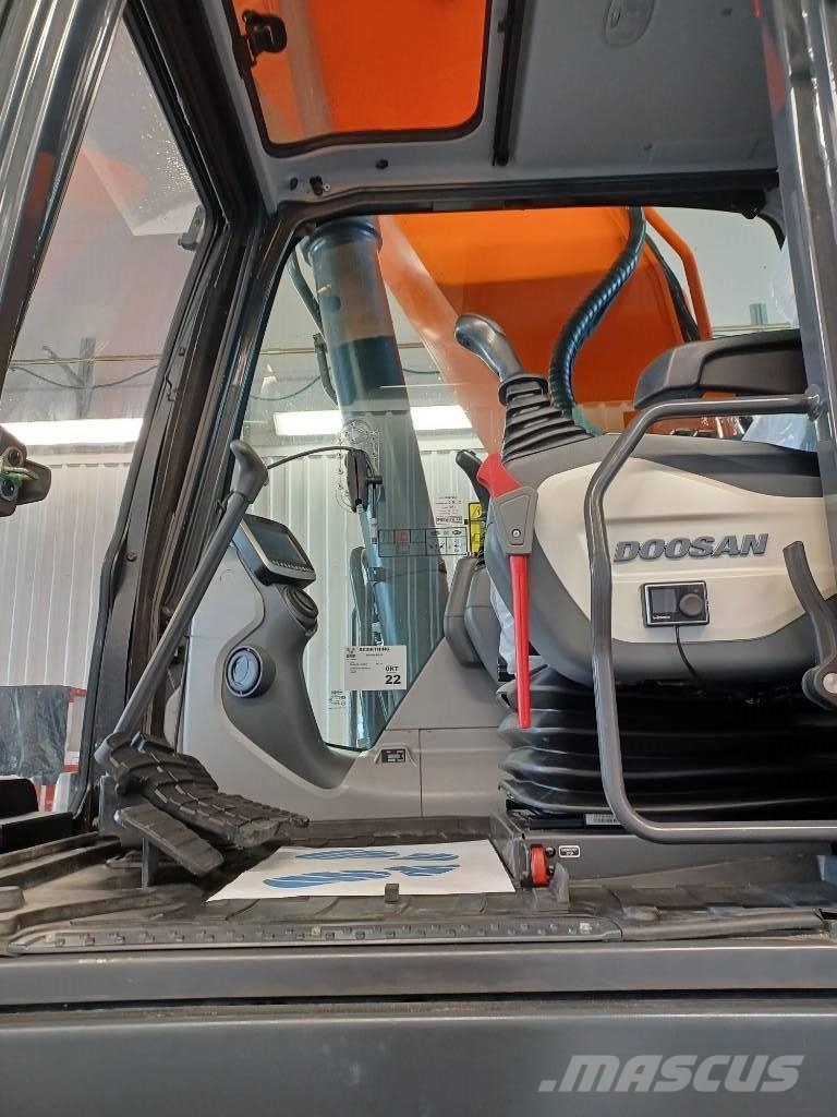 Doosan DX 380 LC-5, Lätt begagnad, 2019, Sweden - Used crawler ...