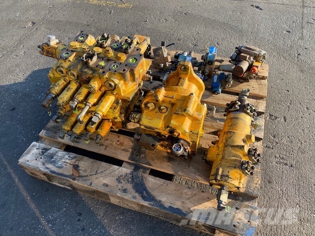 Komatsu PC400-5 hydraulic bloc engine, 1994, Poland - Used hydraulics ...