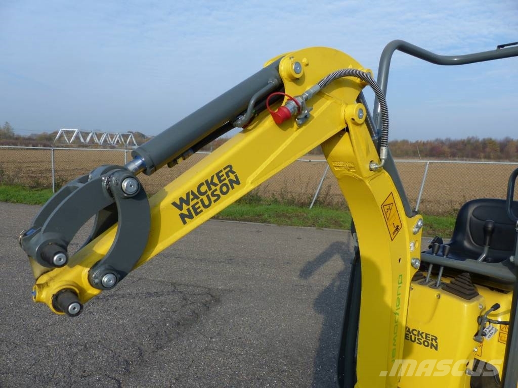 Wacker Neuson 803, 2021, Holanda - escavadoras giratórias Mini