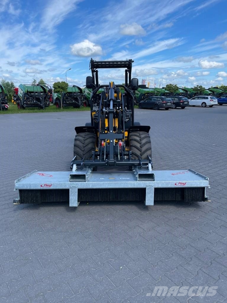 Fliegl Zamiatarka, 2022, Poland - Used other agricultural machines - Mascus UK