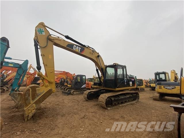 Cat 318D2, 2019, 中國 - 履帶式 挖土機/掘鑿機/挖掘機 - Mascus臺灣