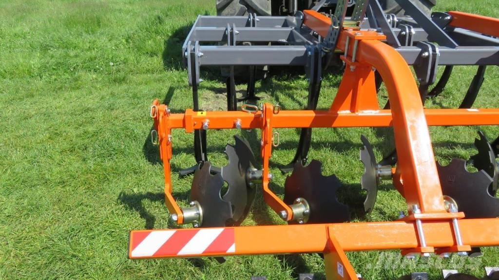 Mandam TOP 3,0 / stubble cultivator + V-roller, 2020, Zgorzelec, Polska ...